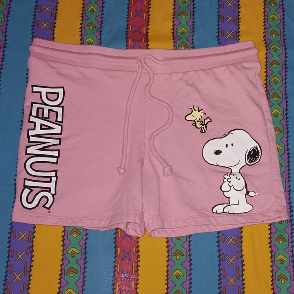 Peanuts | Shorts | Peanuts Snoopy Pink Jogger Shorts Charlie Brown ...